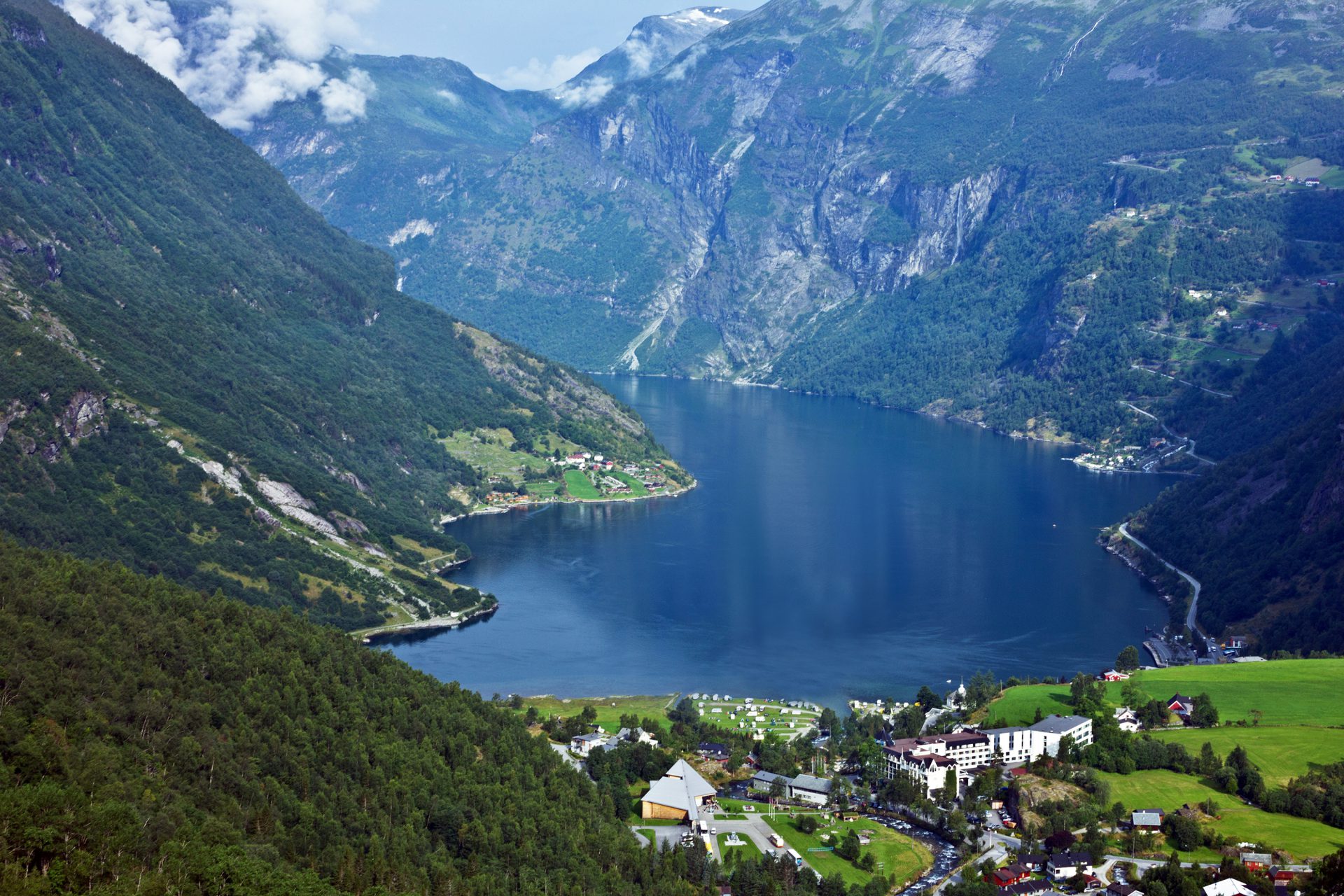 Norveç Hakkında : Norveç Nerede ? Norveç’e Nasıl Gidilir